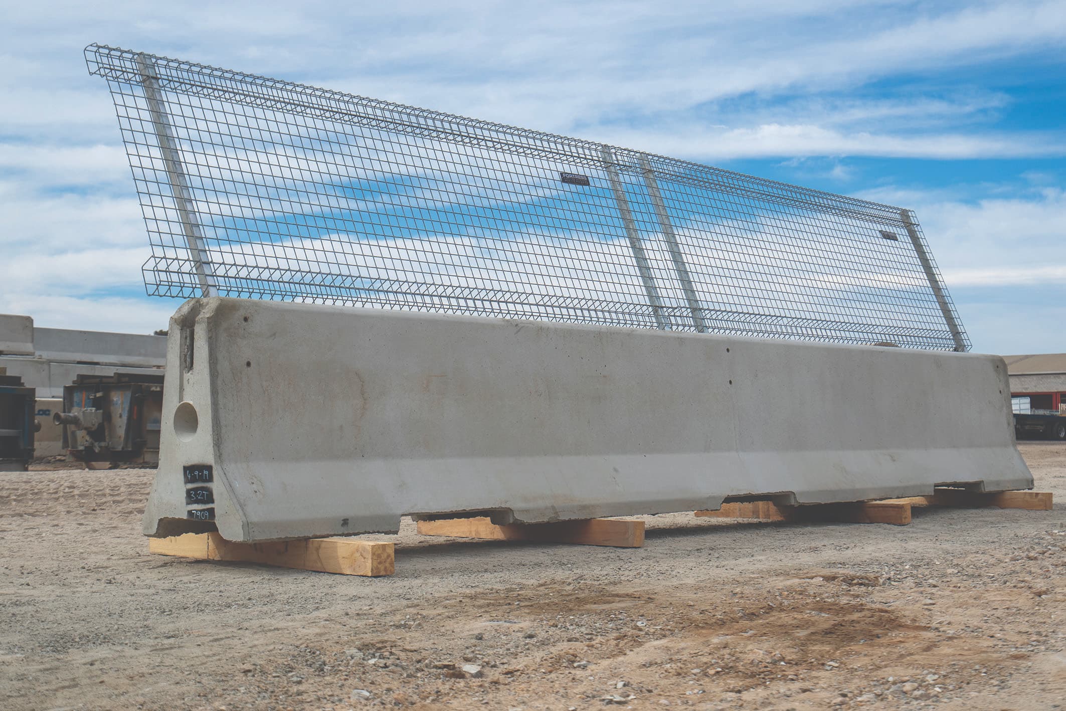 H/D Anti-Gawk Panels & Posts to suit 4m