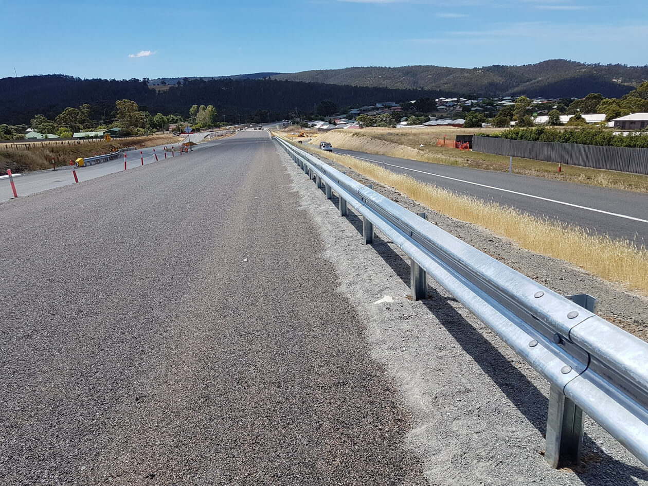 ACP Sentry Barrier W Beam System - Longitudinal Barrier