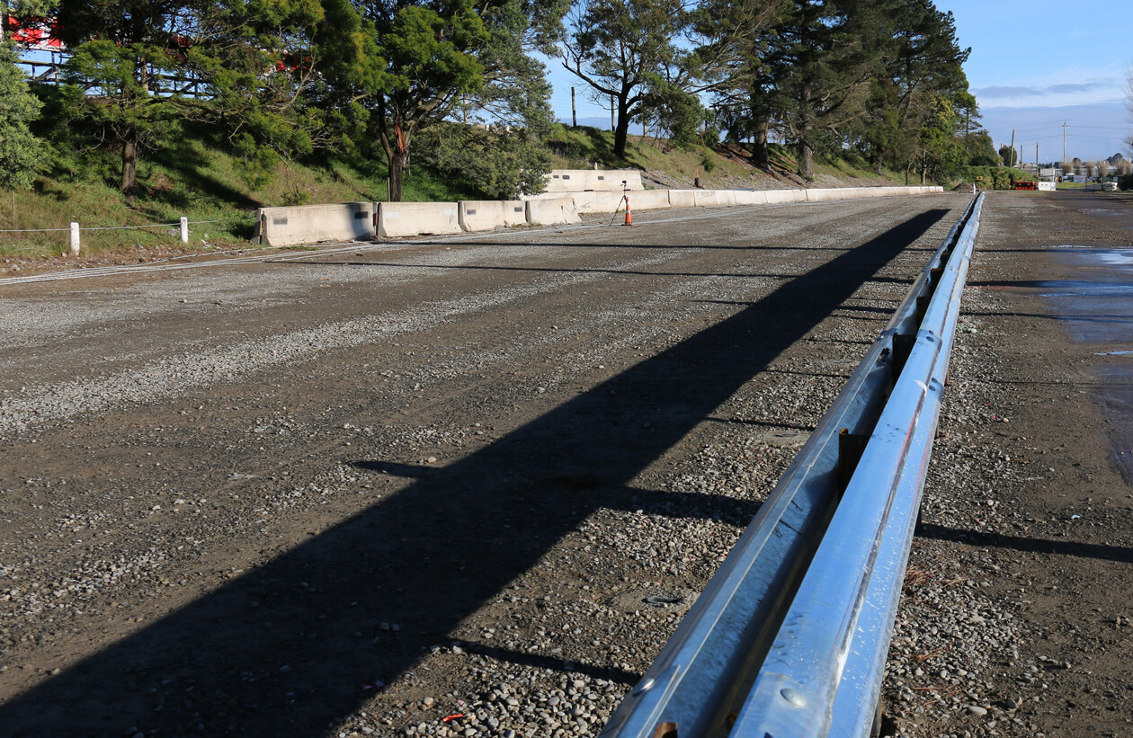 Sentry Median Barrier W Beam System - Longitudinal System