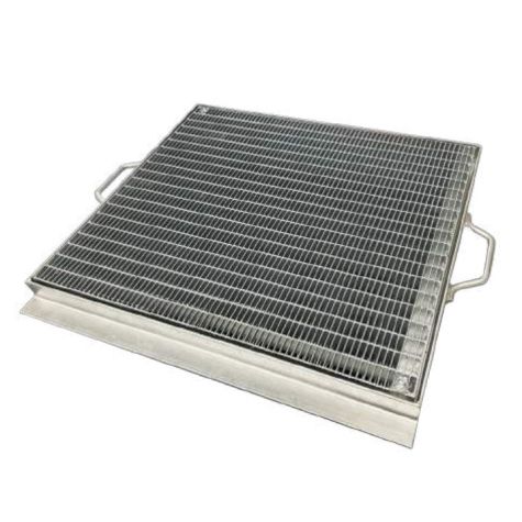 450x450 CL D Galvanised Heelguard Lockable Sump Grate & Frame