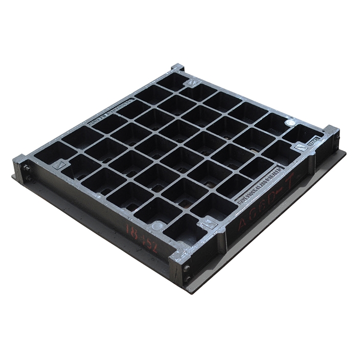 Concrete Infill Ductile Iron Cover and Frame 900 x 900mm Class B. | Jaybro