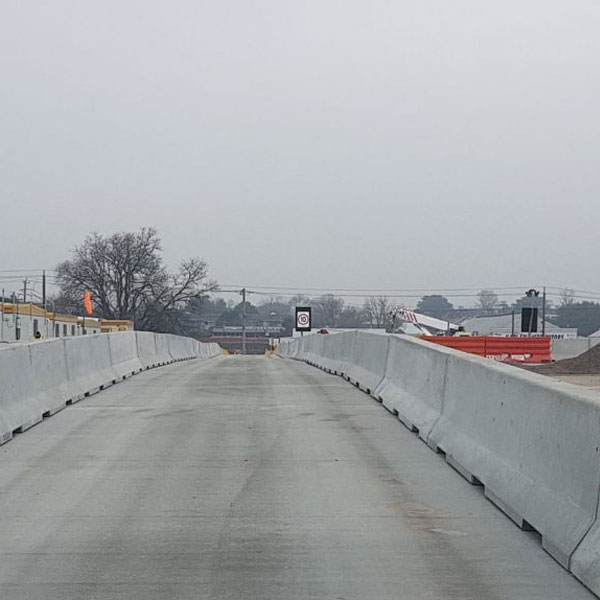 Deltabloc Pre-Cast TL3 Road Barrier | Jaybro